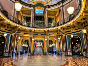 Top Family-Friendly Museums in Des Moines You Can't Miss - Loving This ...